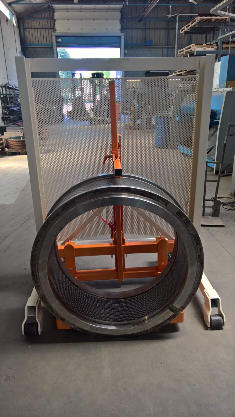 Die lifter - Dutch Milling Technology - DMT International