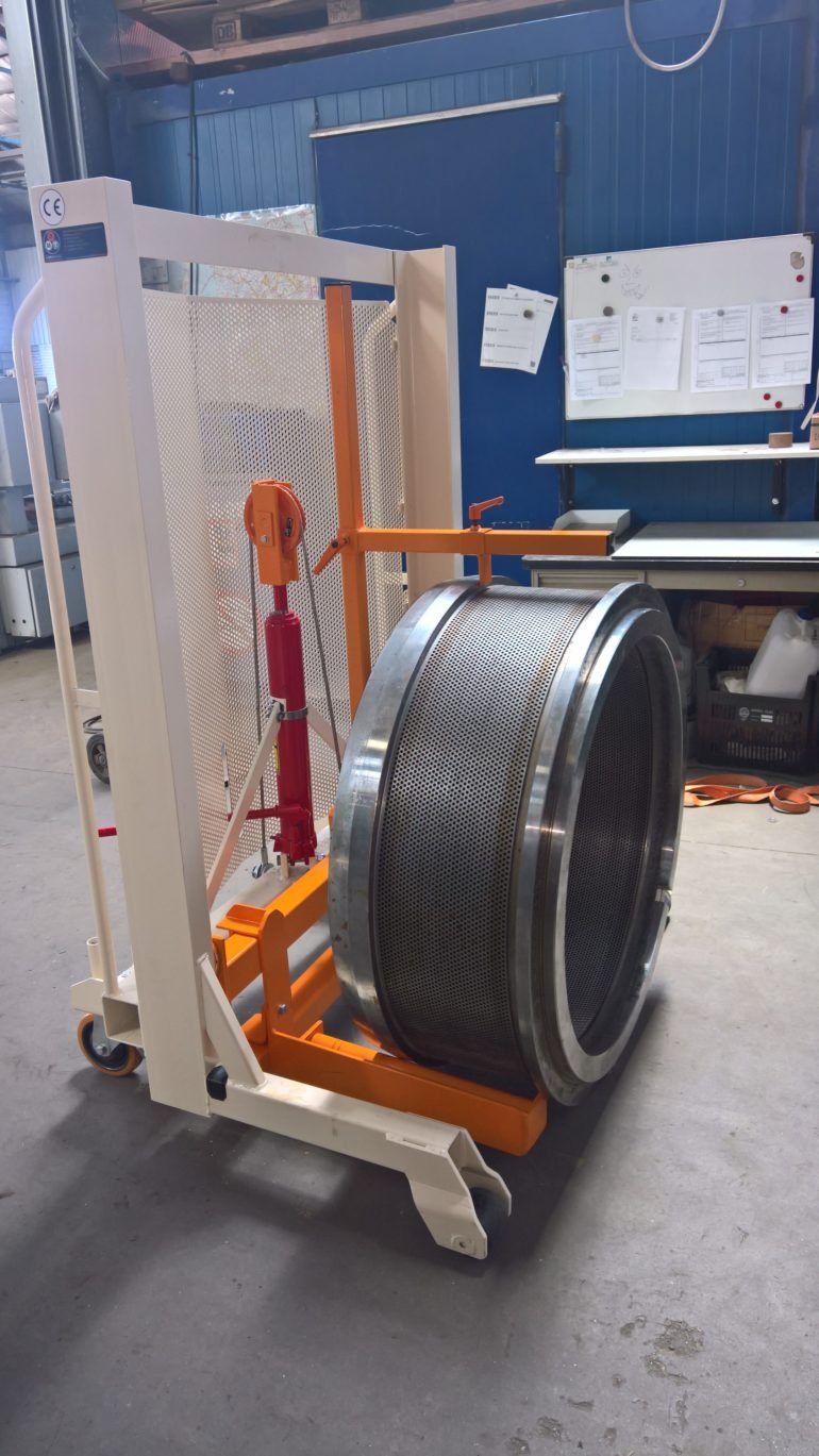 Die lifter - Dutch Milling Technology - DMT International